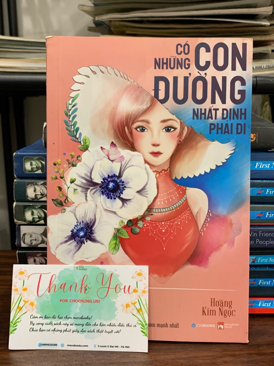 Có những con đường nhất định phải đi – Hoàng Kim Ngọc – Mecobooks